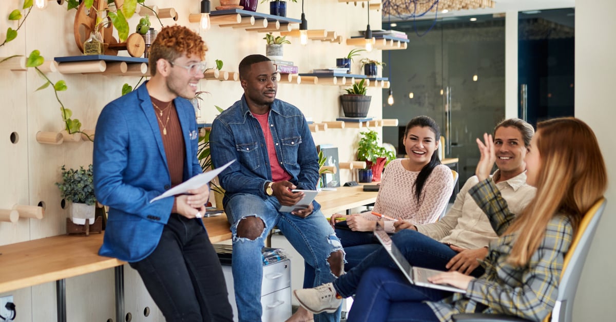 How do startup accelerators work